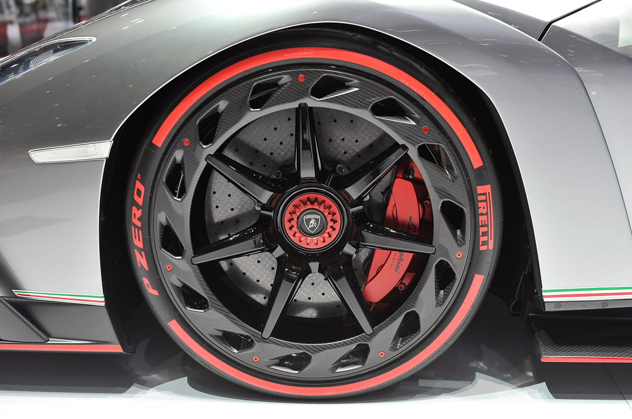 Lamborghini Veneno roadster wheels - Alpine Discount Parts